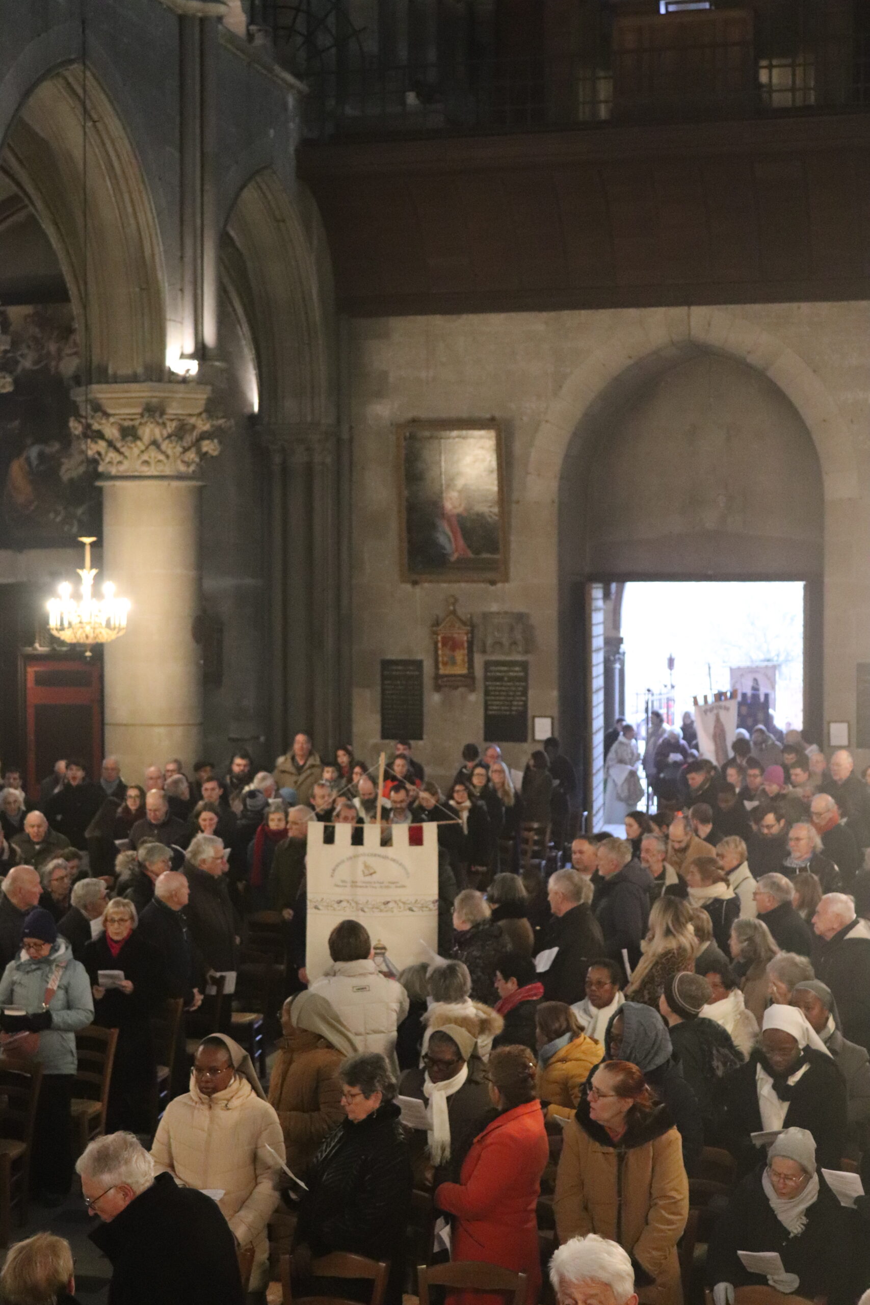 Clôture jubilé 28-12-25 - ©C. de Framond (32) - Diocèse de Moulins